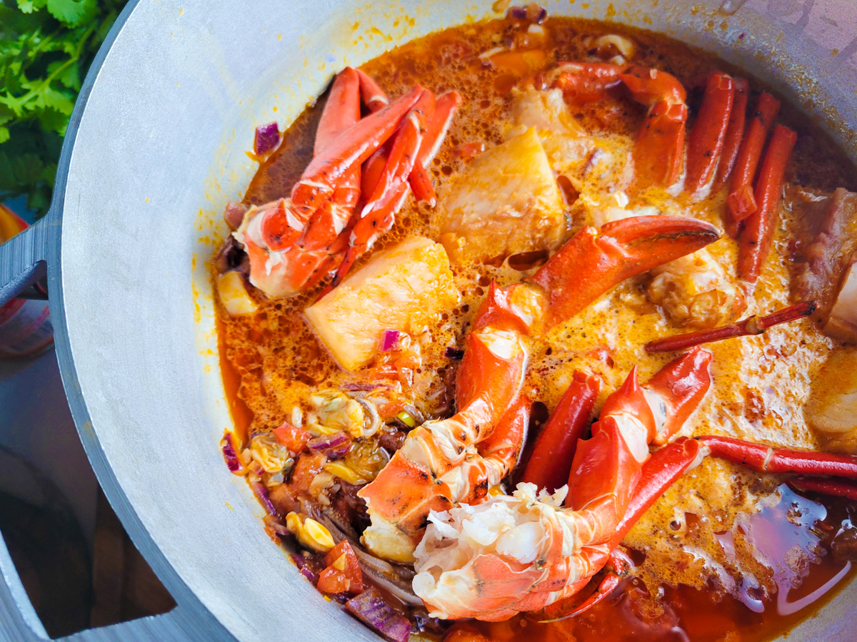 Parihuela Peruana - Mexican Appetizers and More!