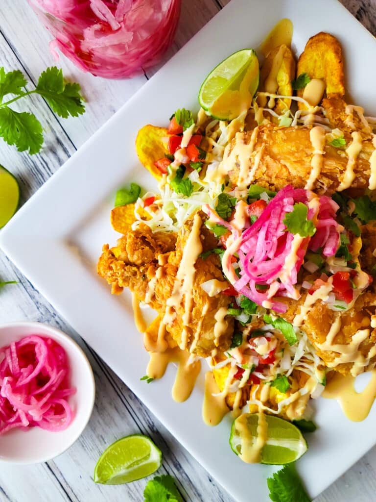 Pollo Chuco (Pollo con Tajadas) - Mexican Appetizers and More!